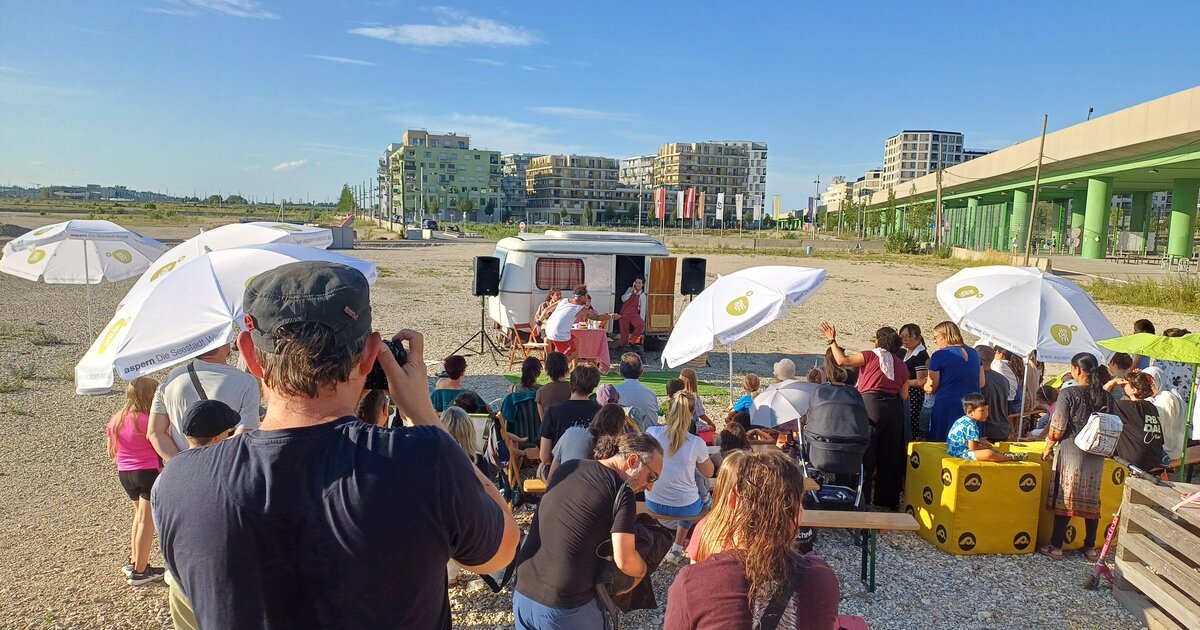 Nachbarschaftsfest mit Spiel und Spaß zum Abschluss der Sommersaison ...